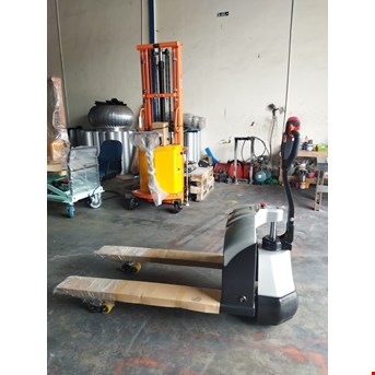 Jual Hand Pallet Hand Lift Electric 2 ton Bandung oleh PT. Denko Wahana ...