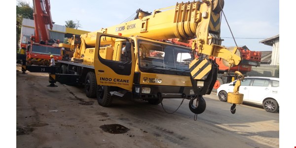 Jasa RENTAL / SEWA MOBILE CRANE ROUGHTER / RAFTER CRANE KATO 50 TON ...