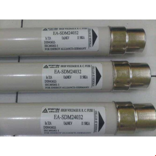 Jual Fuse 20kv atau 24kv kepala kecil oleh SUKSES GLOBAL ELEKTRIK MANDIRI