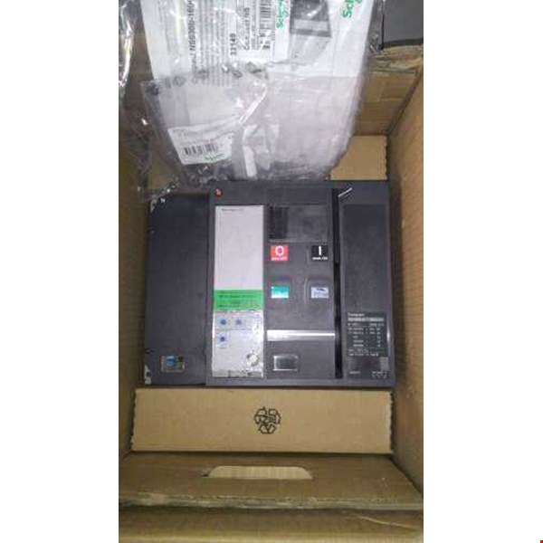 Jual MCCB 4P 1000A 50ka NS1000N Motorized Elektrik Operated Schneider ...