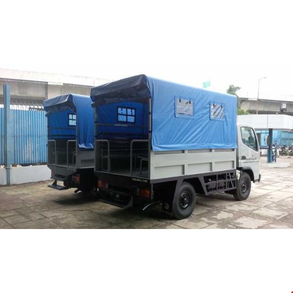 Jual Truk Angkutan Tentara Pasukan Mobil Polisi Personil Dalmas oleh ...