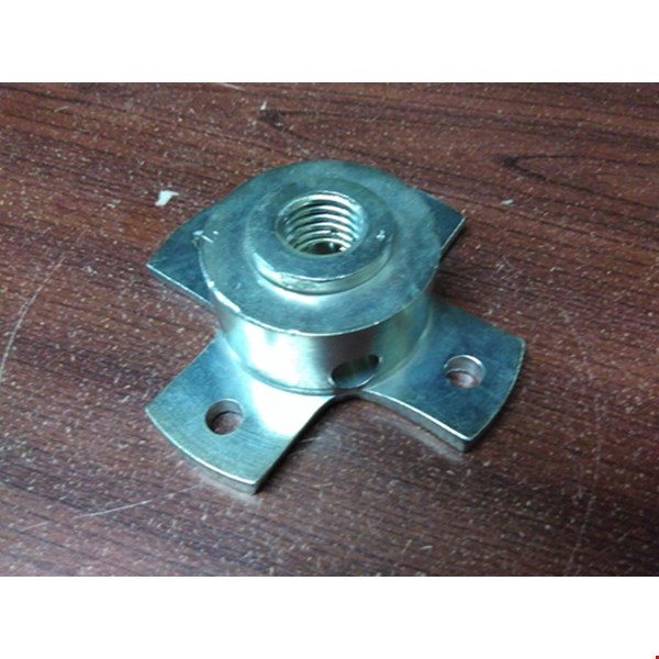 Jual BASEPLATE SPLITZEN STAINLESS oleh WIJAYA LIGHTNING PROTECTION