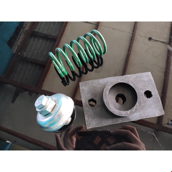 Jual MOUNTING SPRING 36KG KUALITAS TERBAIK oleh CV. Surabaya Cool