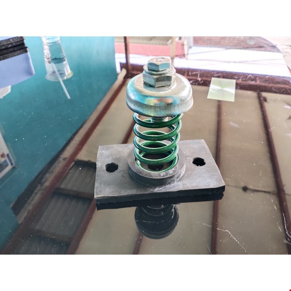 Jual MOUNTING SPRING 36KG BERKUALITAS oleh CV. Surabaya Cool