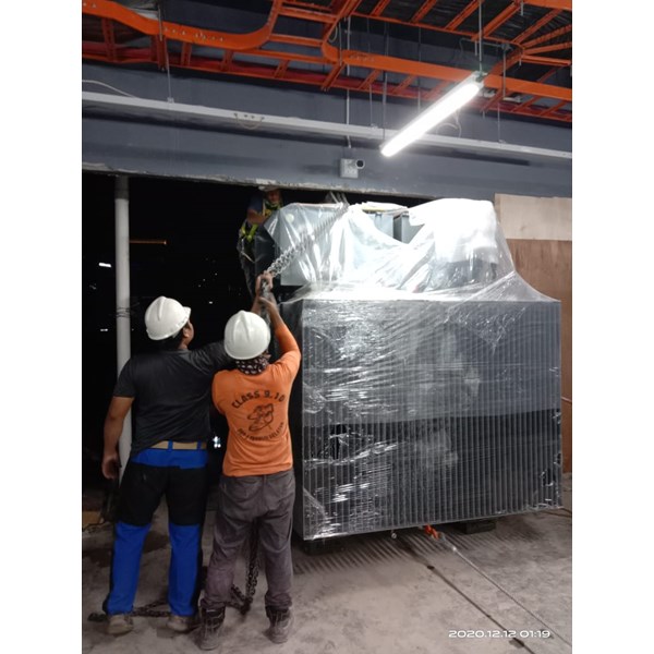 JASA PEMINDAHAN TRAFO / MOVING LIFTING JACKING TRAFO oleh PT. Fiza ...