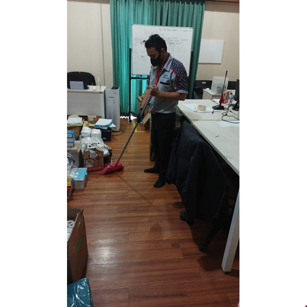 Jual Cleaning service Swping moping ruangan 210 dan 207 oleh PT ...