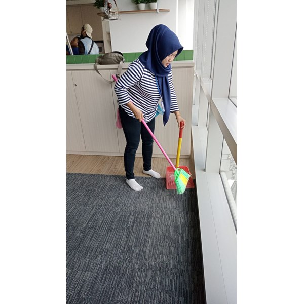 Jual General cleaning service sweeping sampah di Dell Menara BCA 07/06 ...