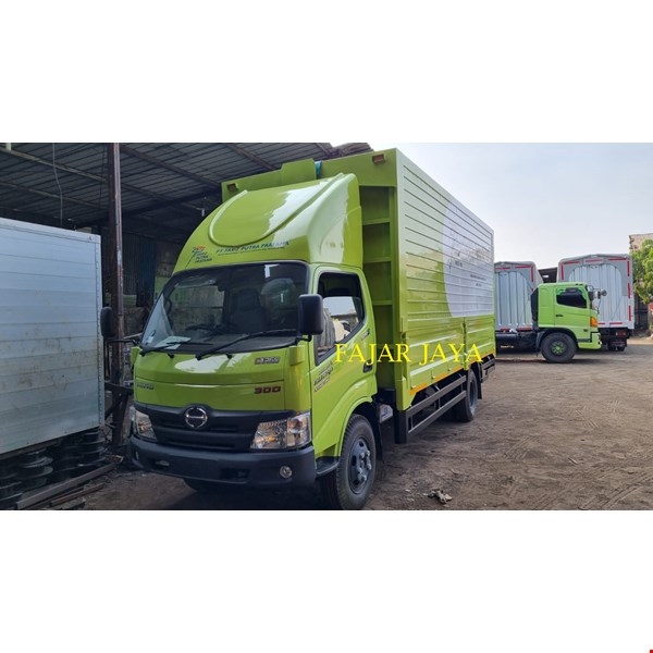 Jual Hi wing box hidrolis hino dutro 136 hdl euro4 oleh PT. Putra Fajar ...
