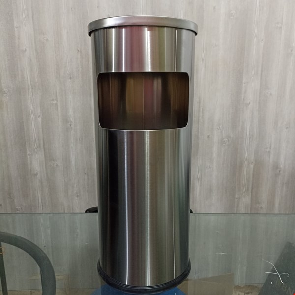 Jual ASH TRAY SILVER STAINLESS STEEL 60 X25 oleh PT. Yanmaris Mitra Sarana