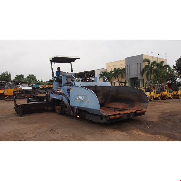 Jual Asphalt Finisher Sumitomo HA60C-5 Lebar 6 Meter Track oleh JUAL ...