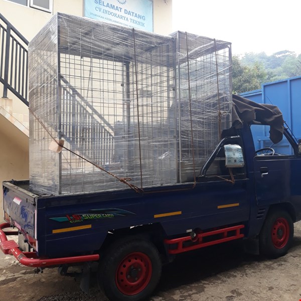 Jual trolley stainless berkerangkeng oleh CV. Indo Karya Teknik