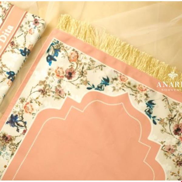 Jual Produk Mecca Prayer Set of 2 oleh PT. Deus Digital Transformasi ...