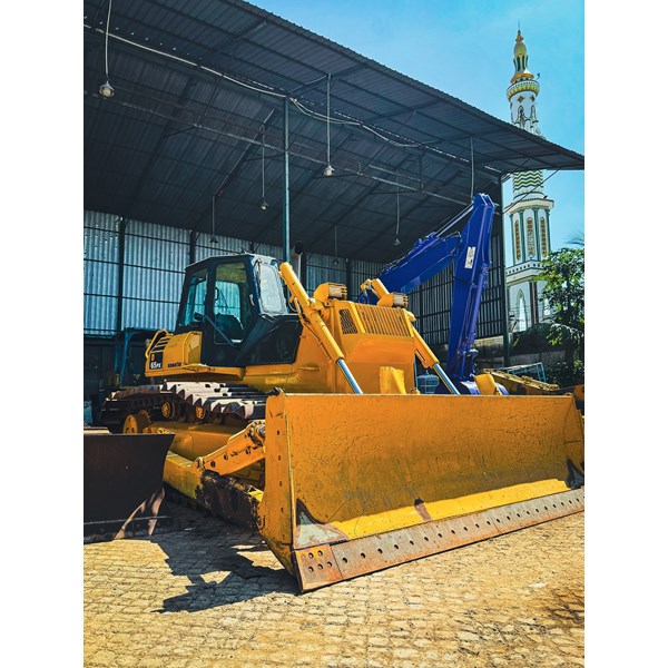 Jual Dijual Rental Bulldozer Komatsu D65PX Dozer Surabaya oleh CV ...