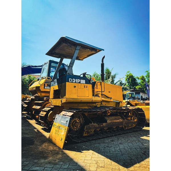 Jual Dijual Rental Bulldozer Komatsu D31 D31P Dozer Surabaya oleh CV ...