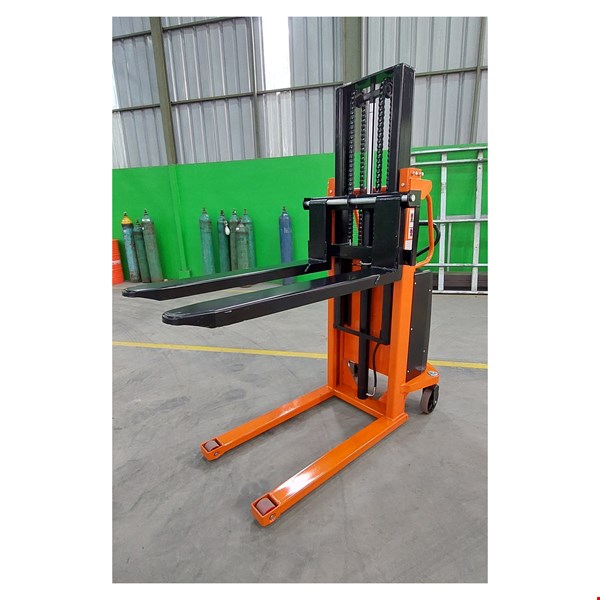 Jual Hand Stacker Semi Electric Kapasitas 2000kg Tinggi Angkat 2.5 ...