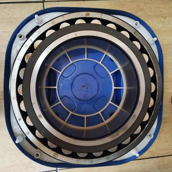 Jual 23044 CCK/W33 SPHERICAL ROLLER BEARING SKF oleh PT. Kertajaya Ekarya