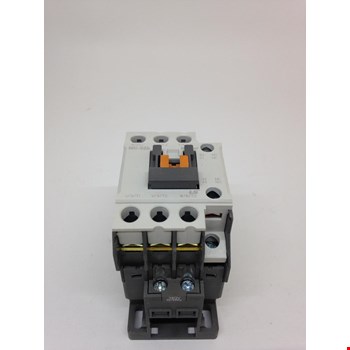 Jual Magnetic Contactor 3P 22A Type MC-22b 220V Merk LS Jawa Timur - CV ...