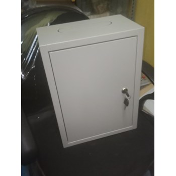 Jual box panel indoor ukuran 70cm x 50cm x 20cm finishing powder co DKI ...