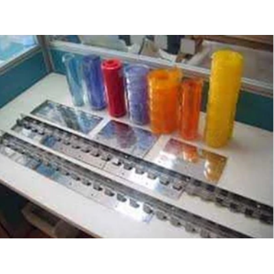 Jual Hanger breket Pvc Material Galvanis Oleh Industri Glodok Packing