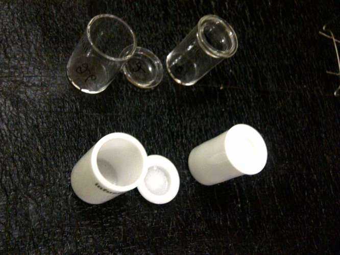 Jual VM ( Volatile Matter) Crucible Infusil oleh CV. Global ...