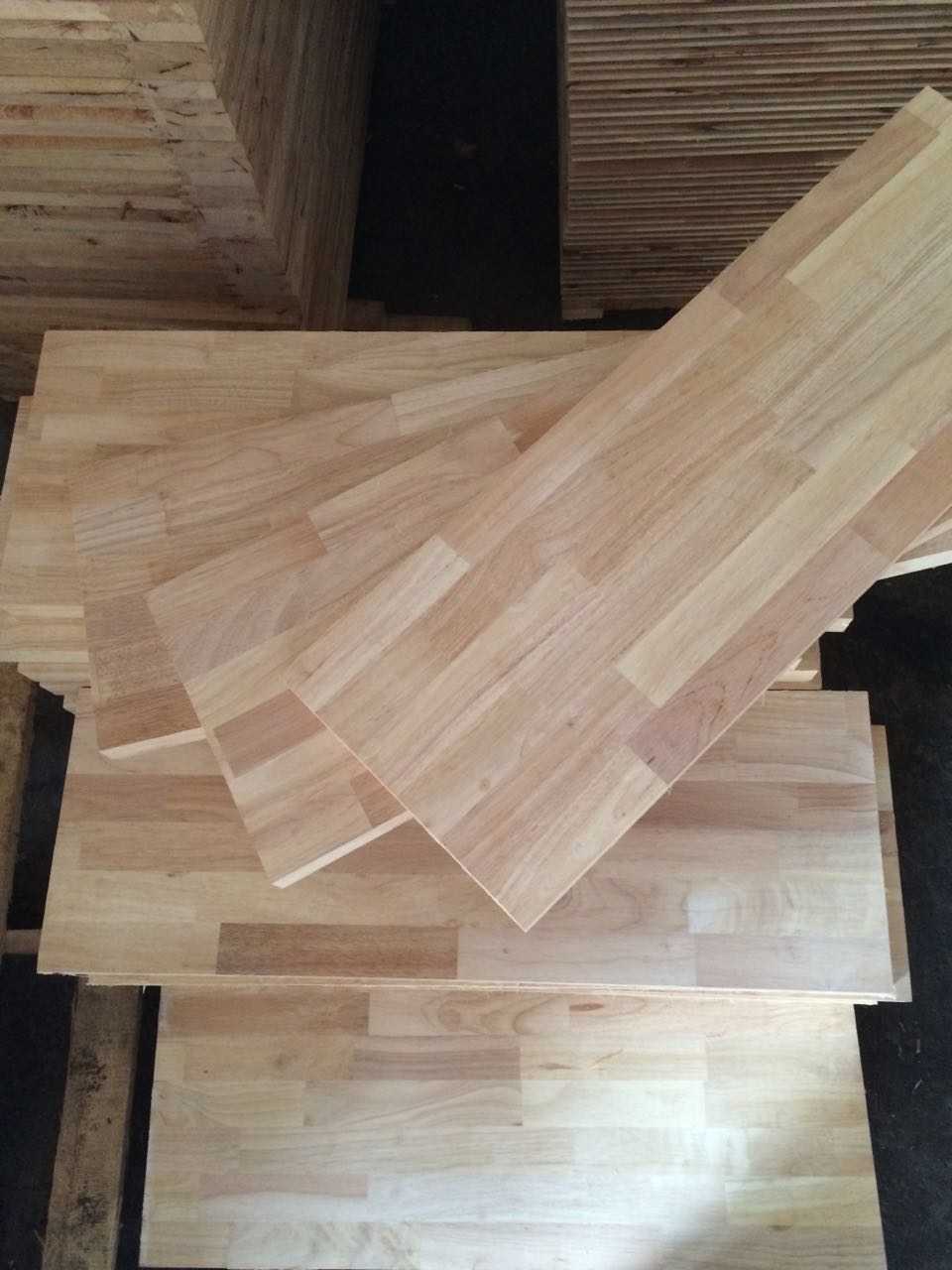 Jual Rubber wood / kayu karet finger joint laminated fjl oleh Sukses ...