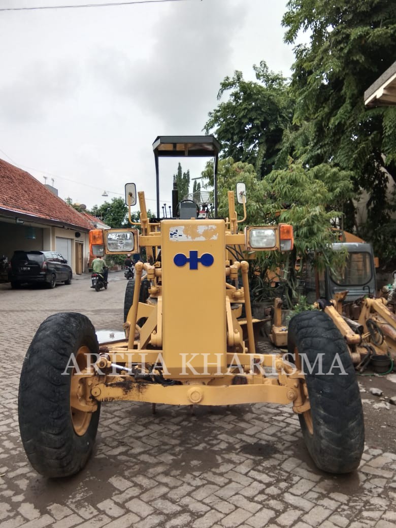 Jasa RENTAL ALAT BERAT MOTOR GRADER GD355 oleh CV. Artha Kharisma