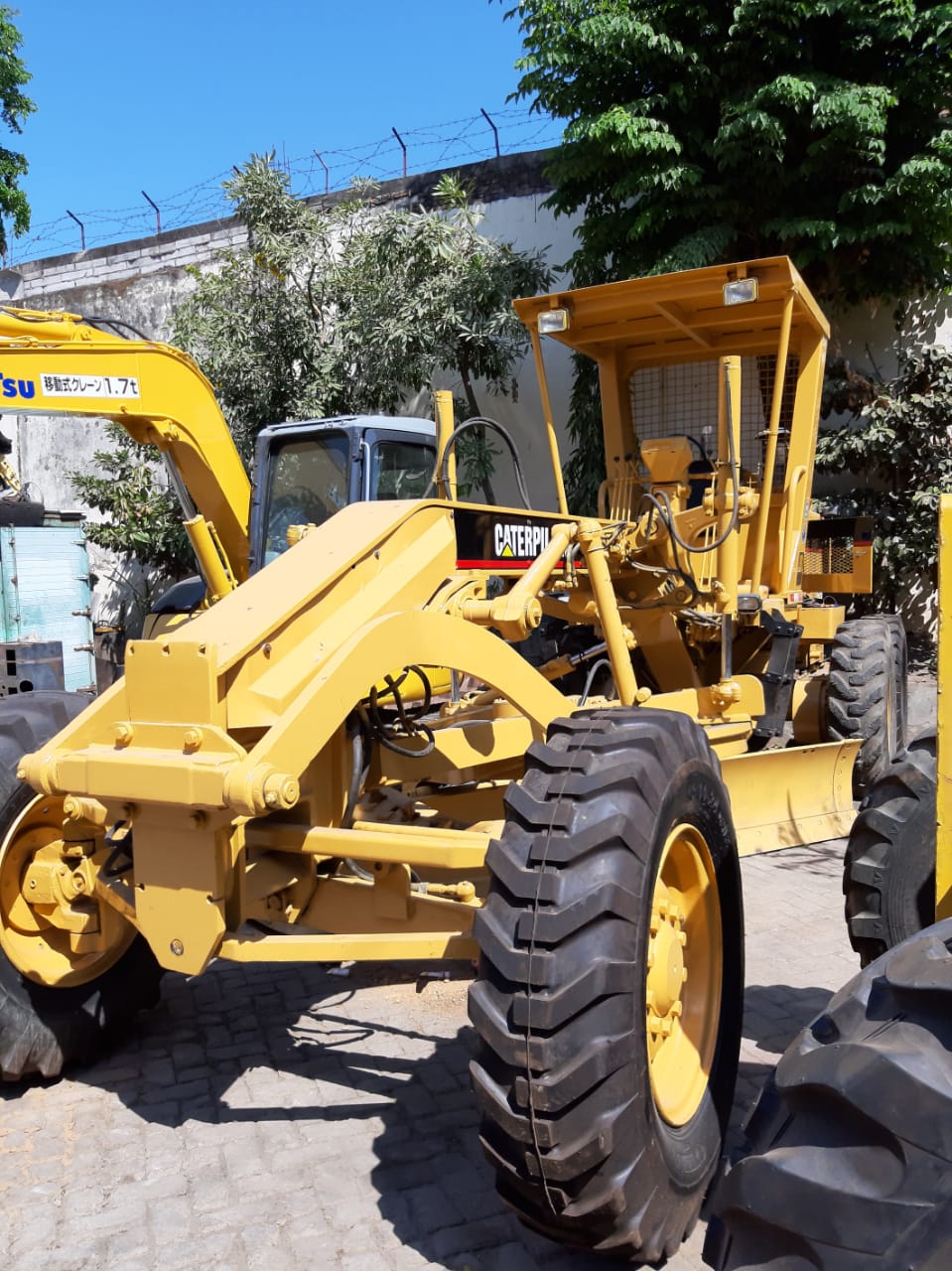 DISTRIBUTOR RENTAL ALAT BERAT MOTOR GRADER CATERPILLAR CAT 120G oleh CV ...