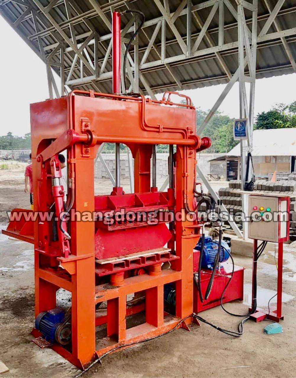 Jual Mesin Cetak paving block Dan batako hydrolik oleh PT. Changdong ...