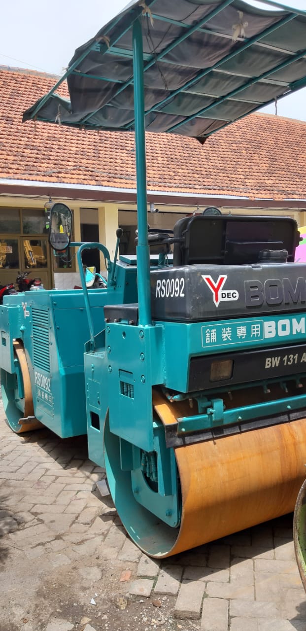 Jasa Rental Vibro Tandem Roller Bomag BW131 AD Surabaya 3 Ton oleh CV ...