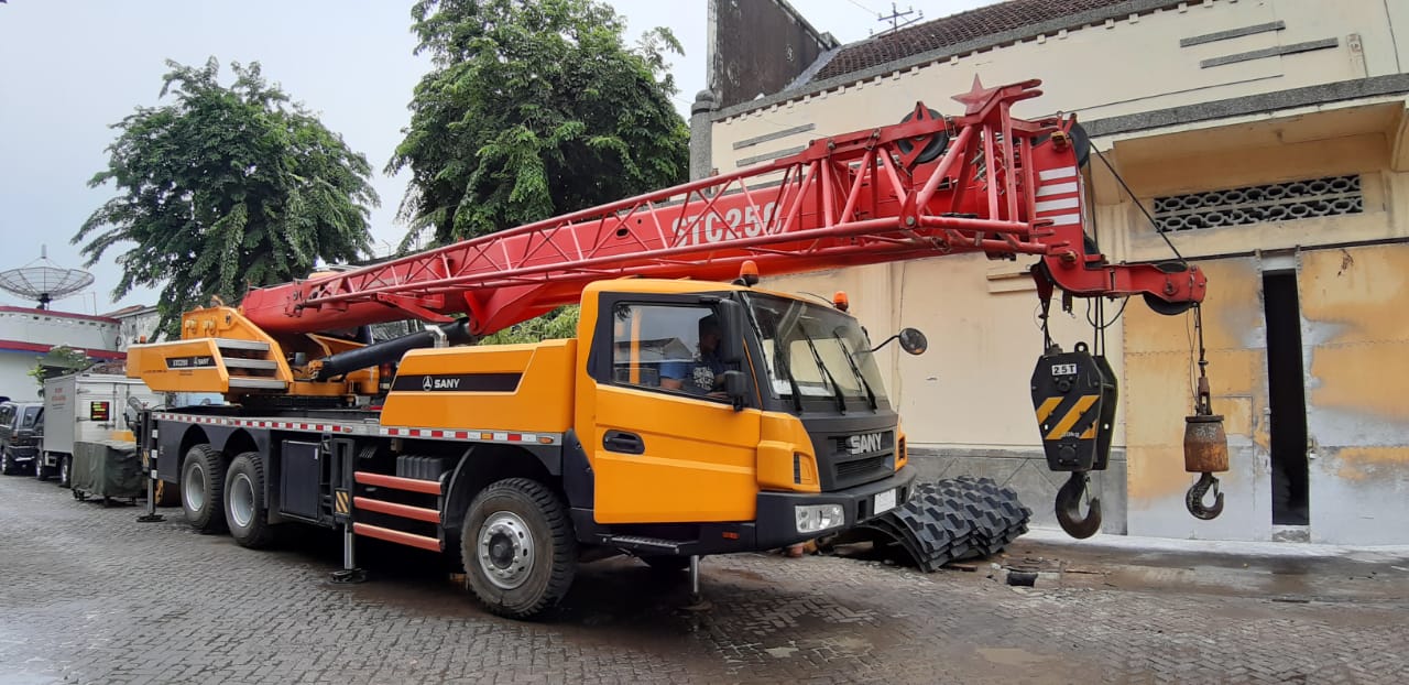Jual Persewaaan Mobile Crane Roughter / Rafter Crane Sany 50 Ton ...