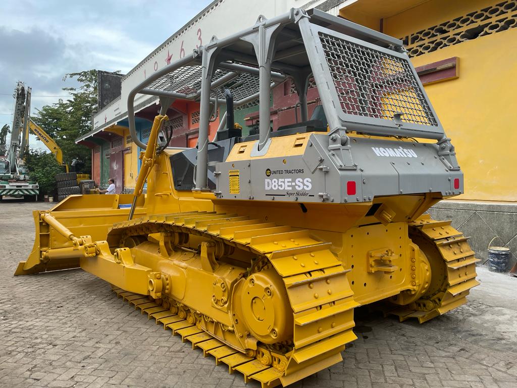Jual Alat Berat Bulldozer Dozer D85ESS-2 Tahun 2017 Surabaya oleh CV ...