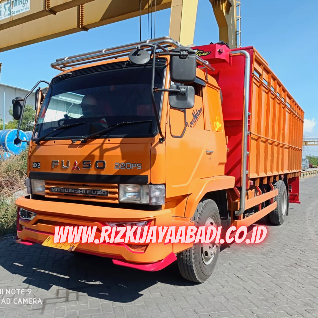Jasa Truk Fuso 6 Meter & 8 Meter oleh PT. Rizki Jaya Abadi Transportasi