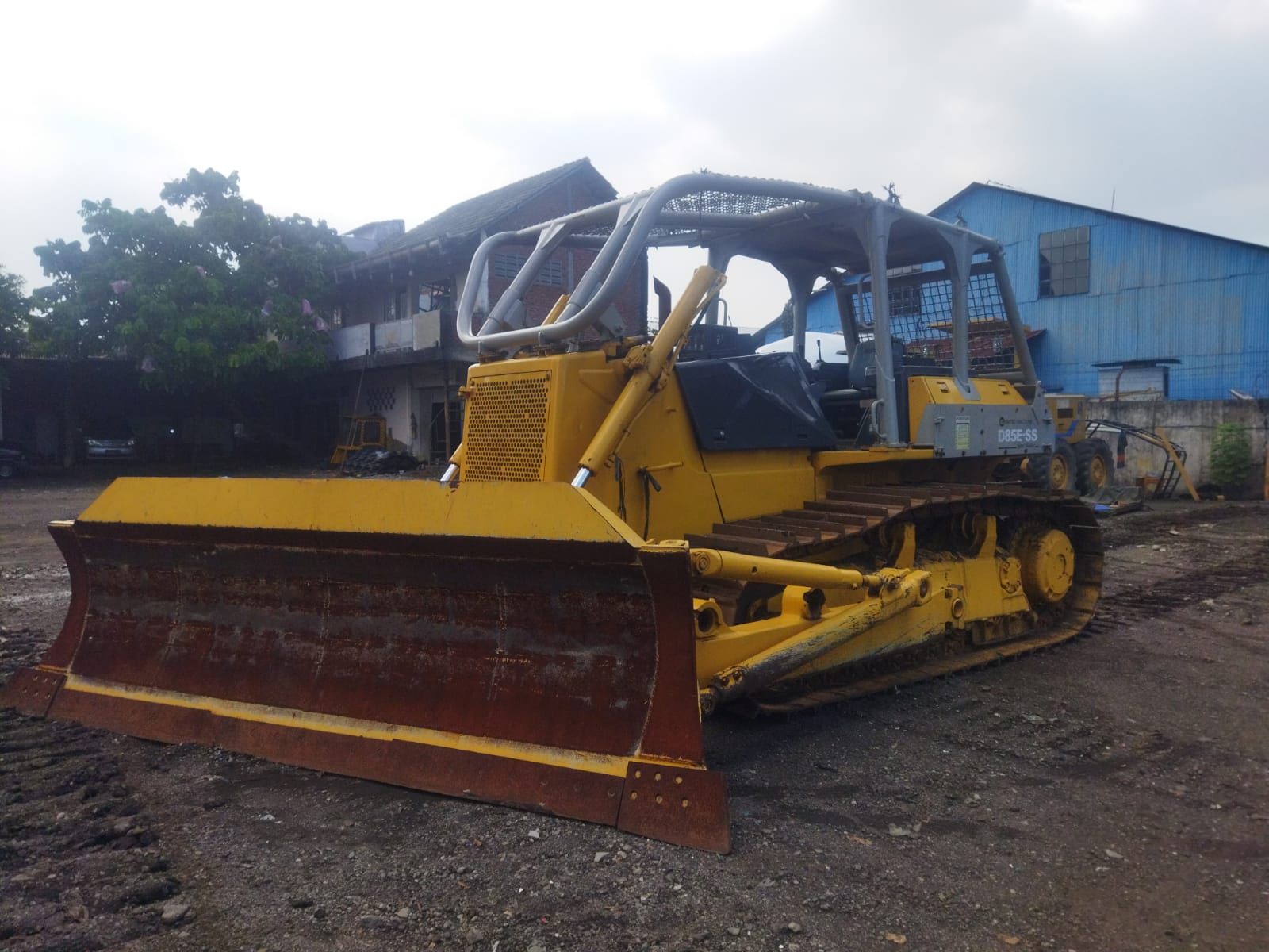 Jual Alat Berat Bulldozer Dozer D85ESS-2 Tahun 2017 Sidoarjo oleh CV ...